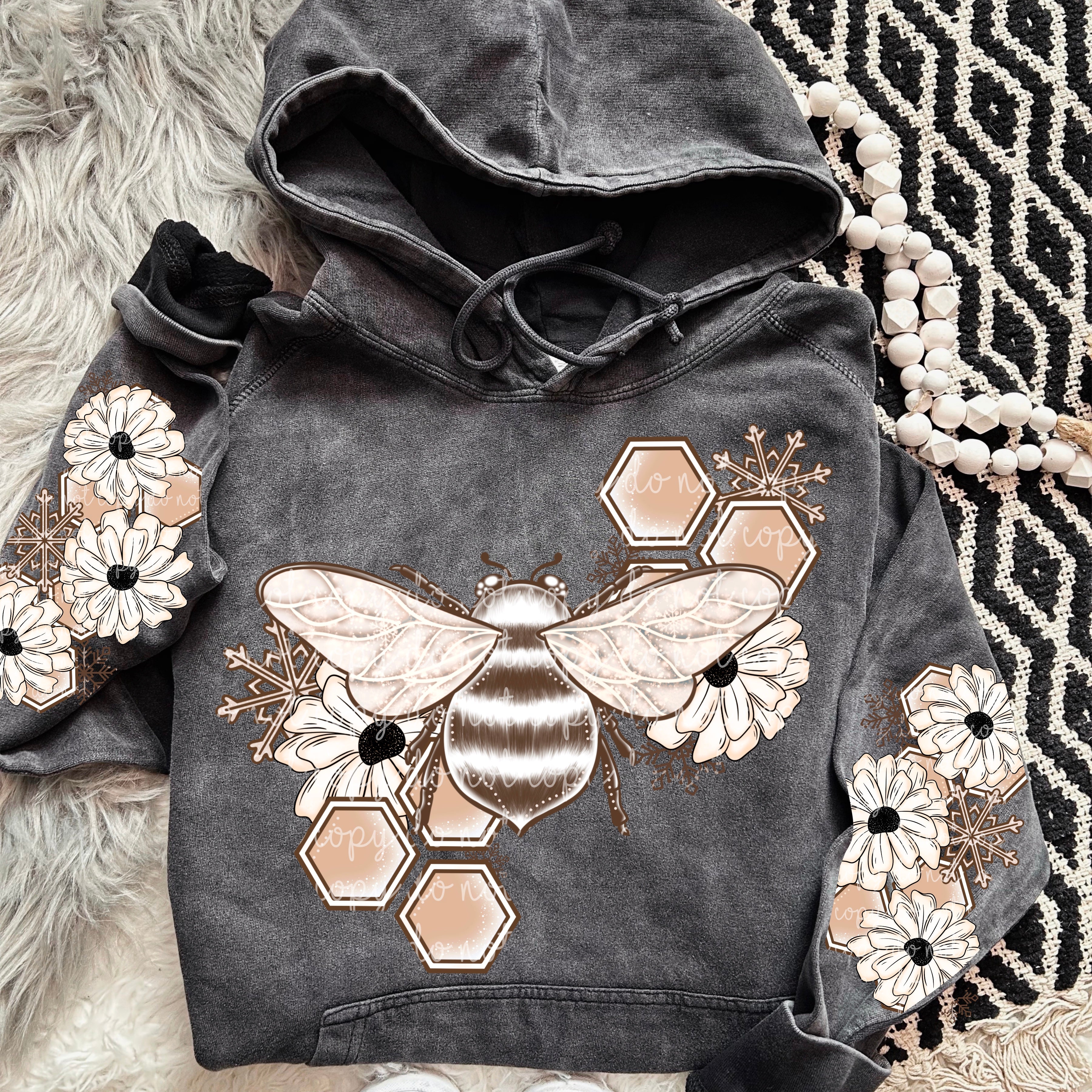 Winter Bee With Sleeves – Frankleigh just DTFs